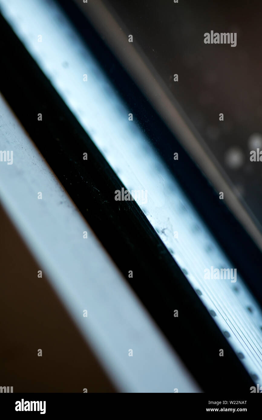 Diagonal lines in architecture hi-res stock photography and images - Alamy