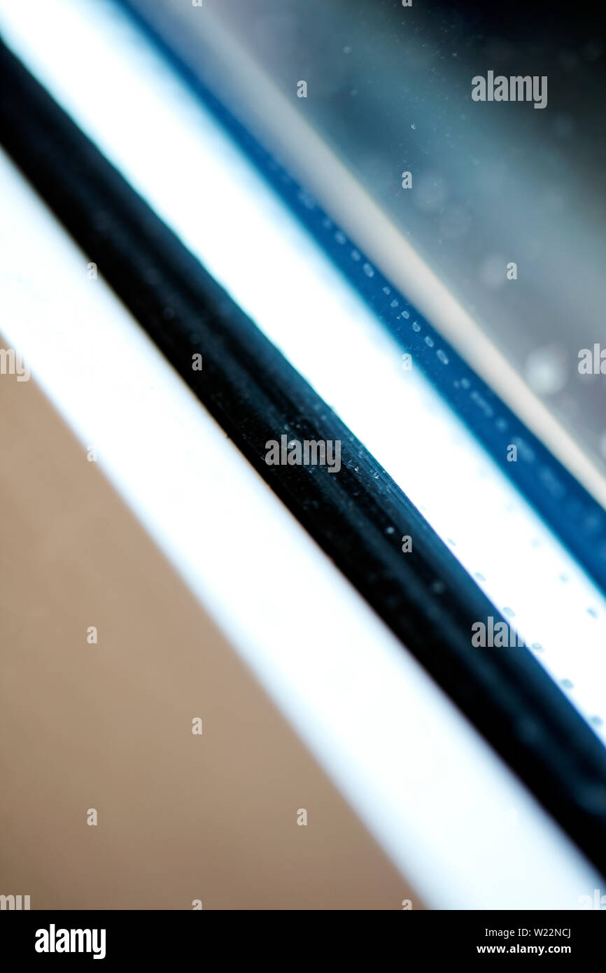 Diagonal lines in architecture hi-res stock photography and images - Alamy