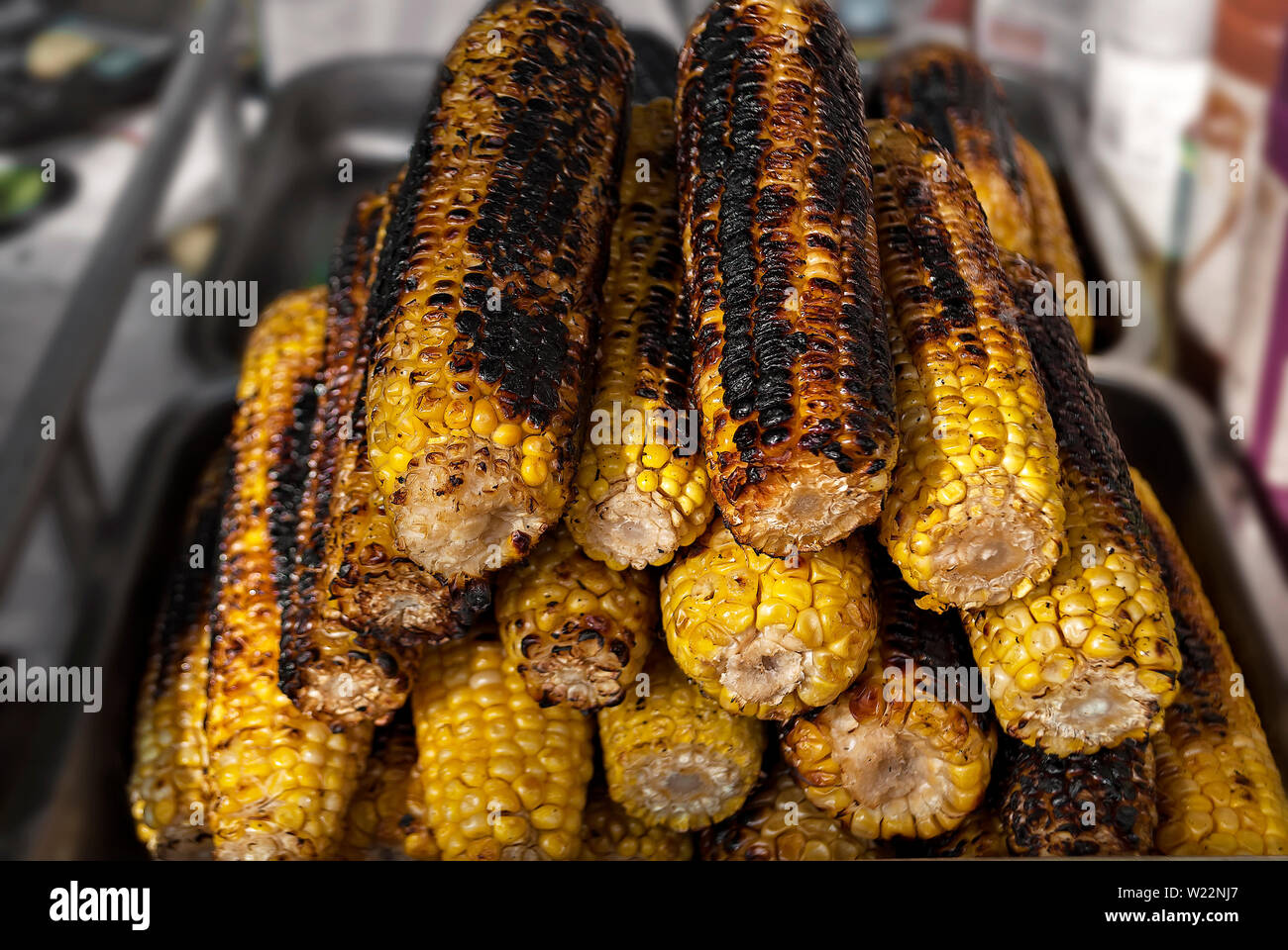 Golden maize cobs hi-res stock photography and images - Alamy
