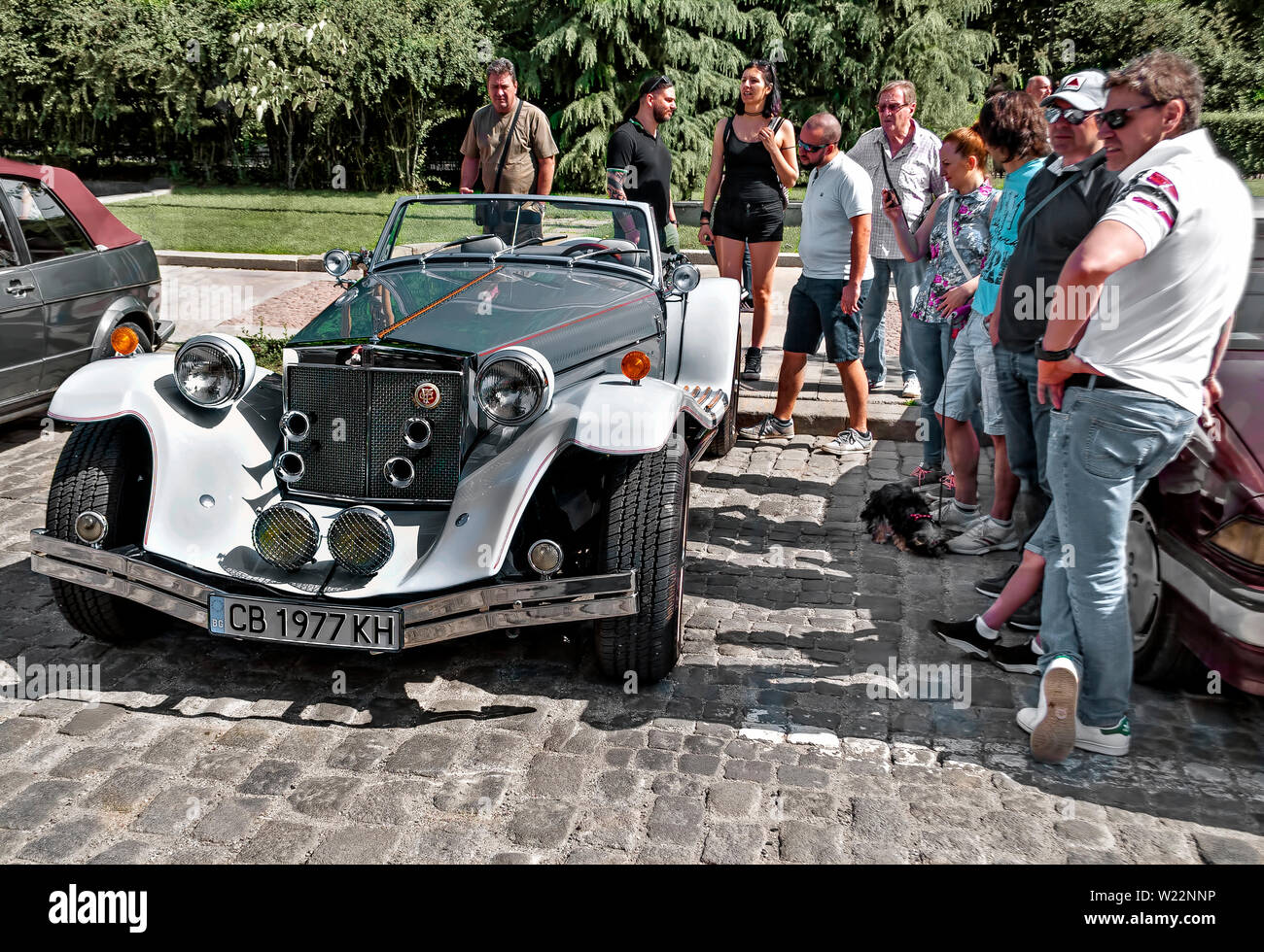 Retro parade hi-res stock photography and images - Alamy