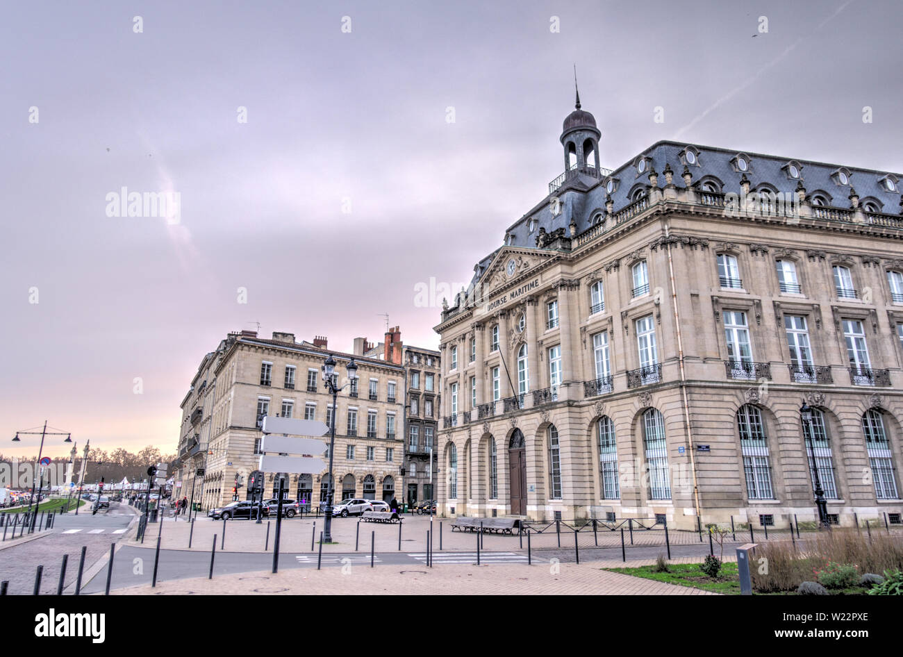 Bordeaux opera house at night hi-res stock photography and images - Alamy