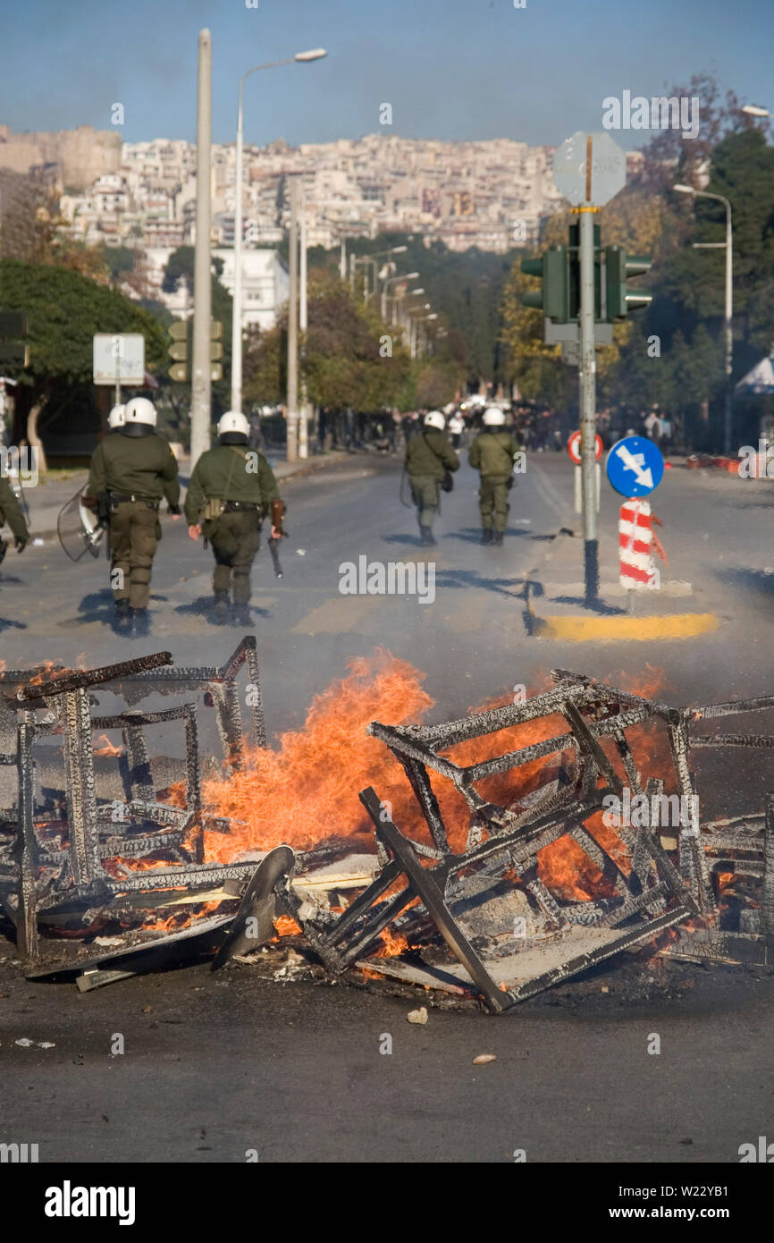 Police special forces in a riot Stock Photo - Alamy