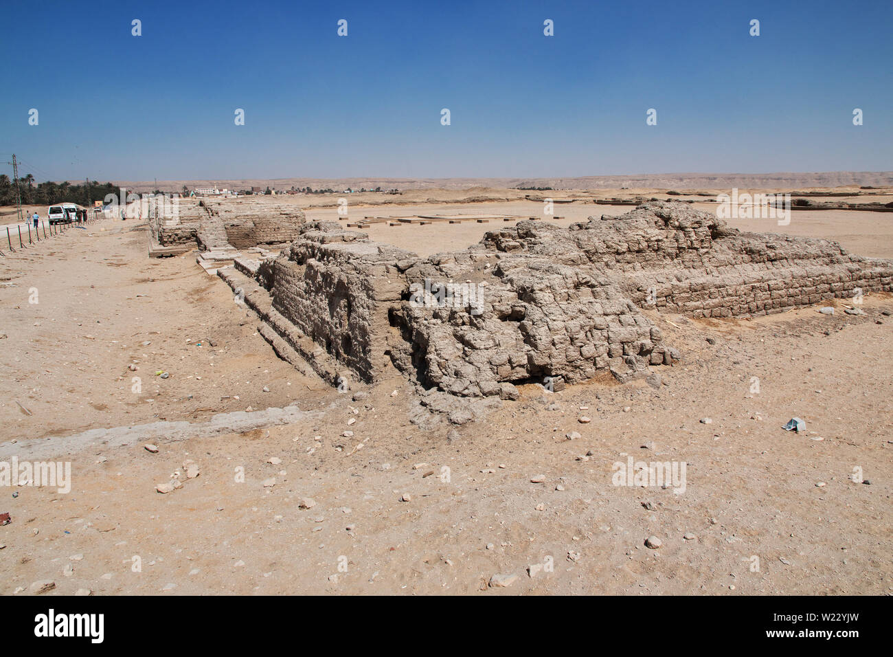 Amarna tomb hi-res stock photography and images - Alamy
