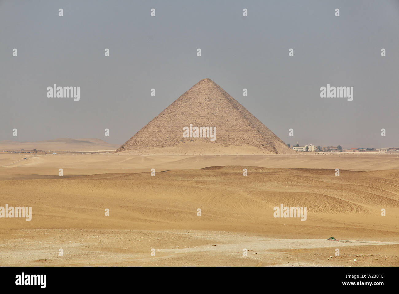 Pyramids in Dahshur, Sahara desert, Egypt Stock Photo - Alamy