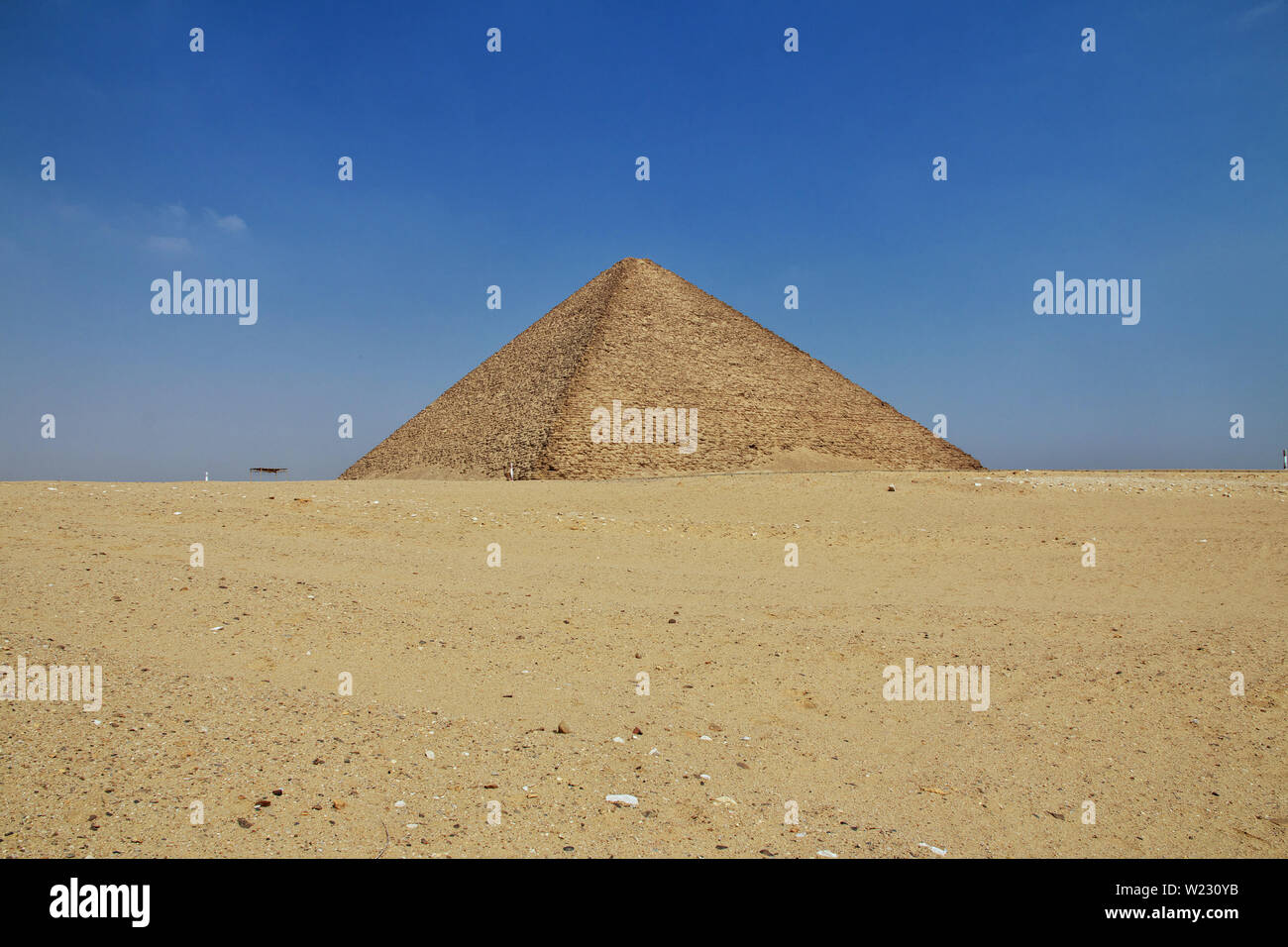 Pyramids in Dahshur, Sahara desert, Egypt Stock Photo - Alamy