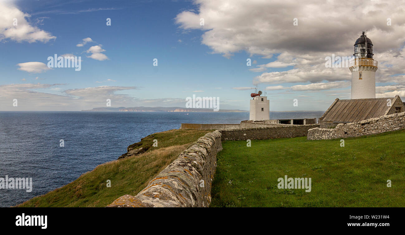 Dunnet head lighthouse Stock Photo - Alamy