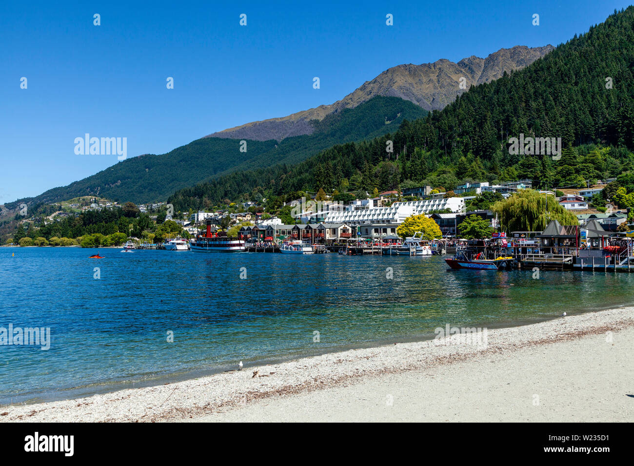 Queenstown Beach, Queenstown, Otago, South Island, New Zealand Stock ...