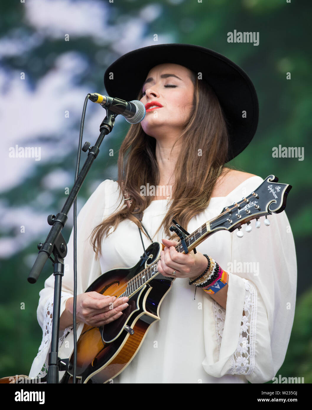 Francesca chess whiffin hi-res stock photography and images - Alamy