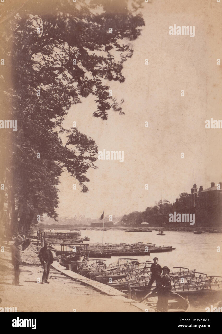 Chester boat hire hi-res stock photography and images - Alamy