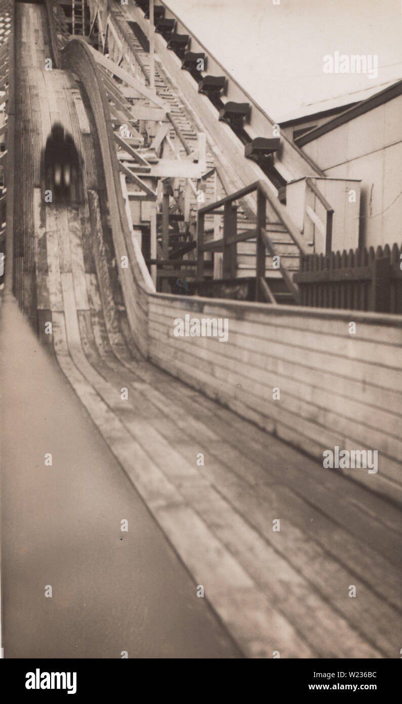 Fairground slides hi-res stock photography and images - Alamy