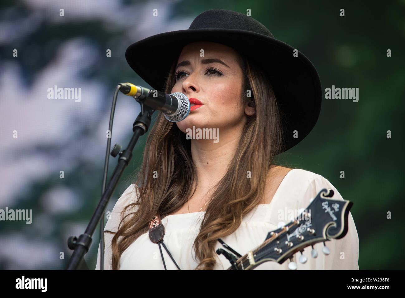 Francesca chess whiffin hi-res stock photography and images - Alamy