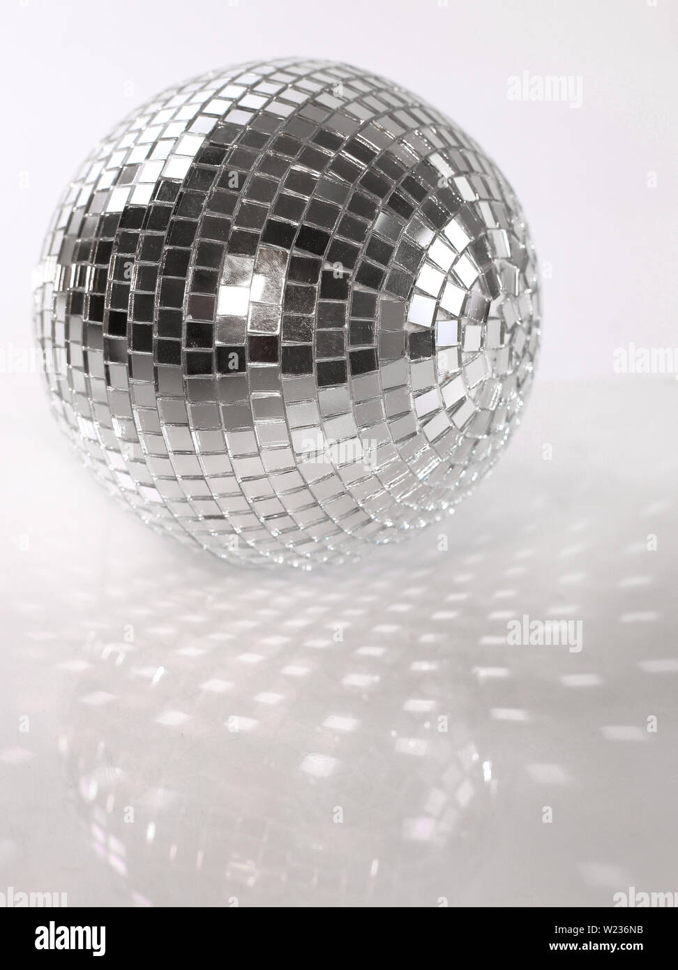 Abstract background round mirrors hi-res stock photography and images ...