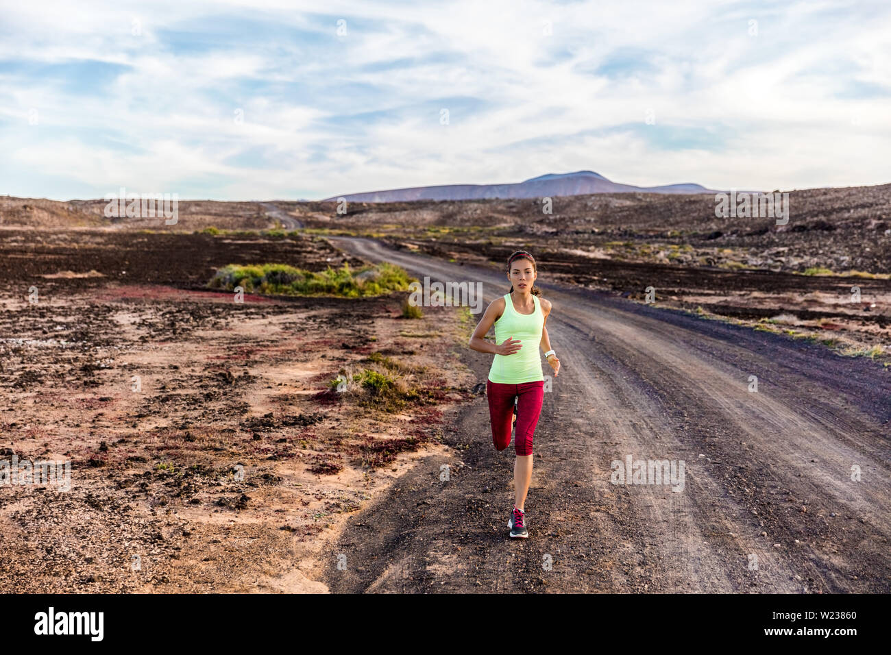 Woman endurance athlete hi-res stock photography and images - Alamy