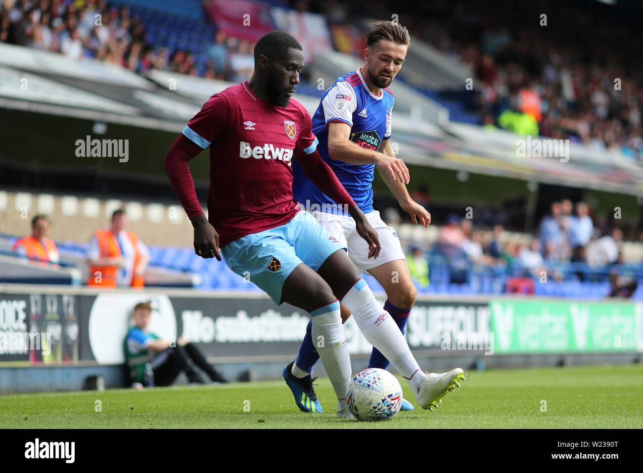 Arthur edwards hi-res stock photography and images - Alamy