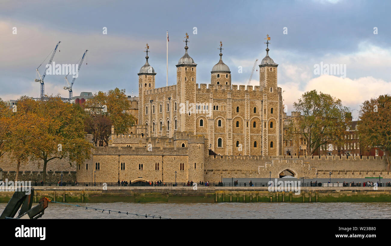 Tower of London Palace Building Landmark in London Stock Photo - Alamy