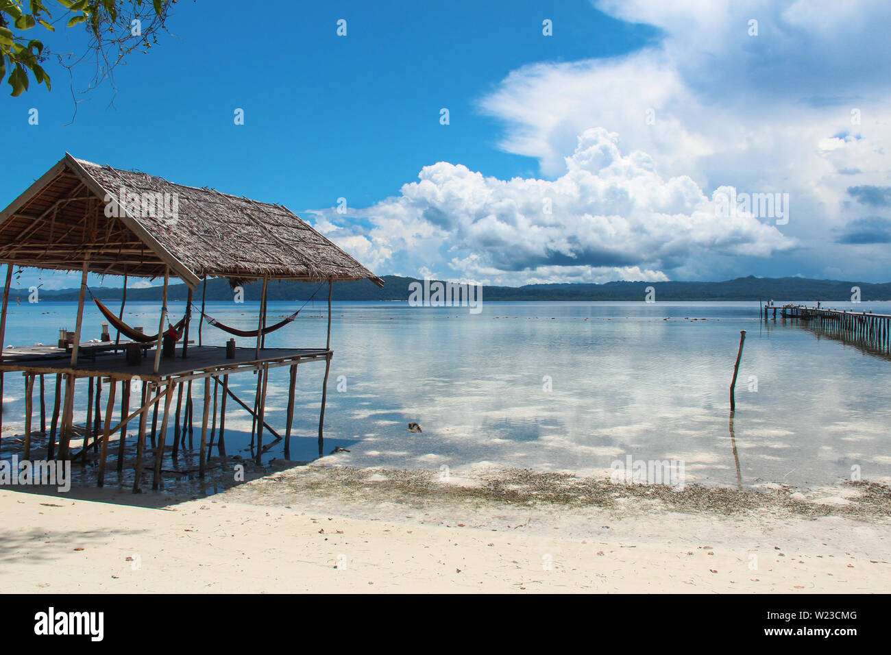 Beautiful tropical beach wooden dock hi-res stock photography and ...