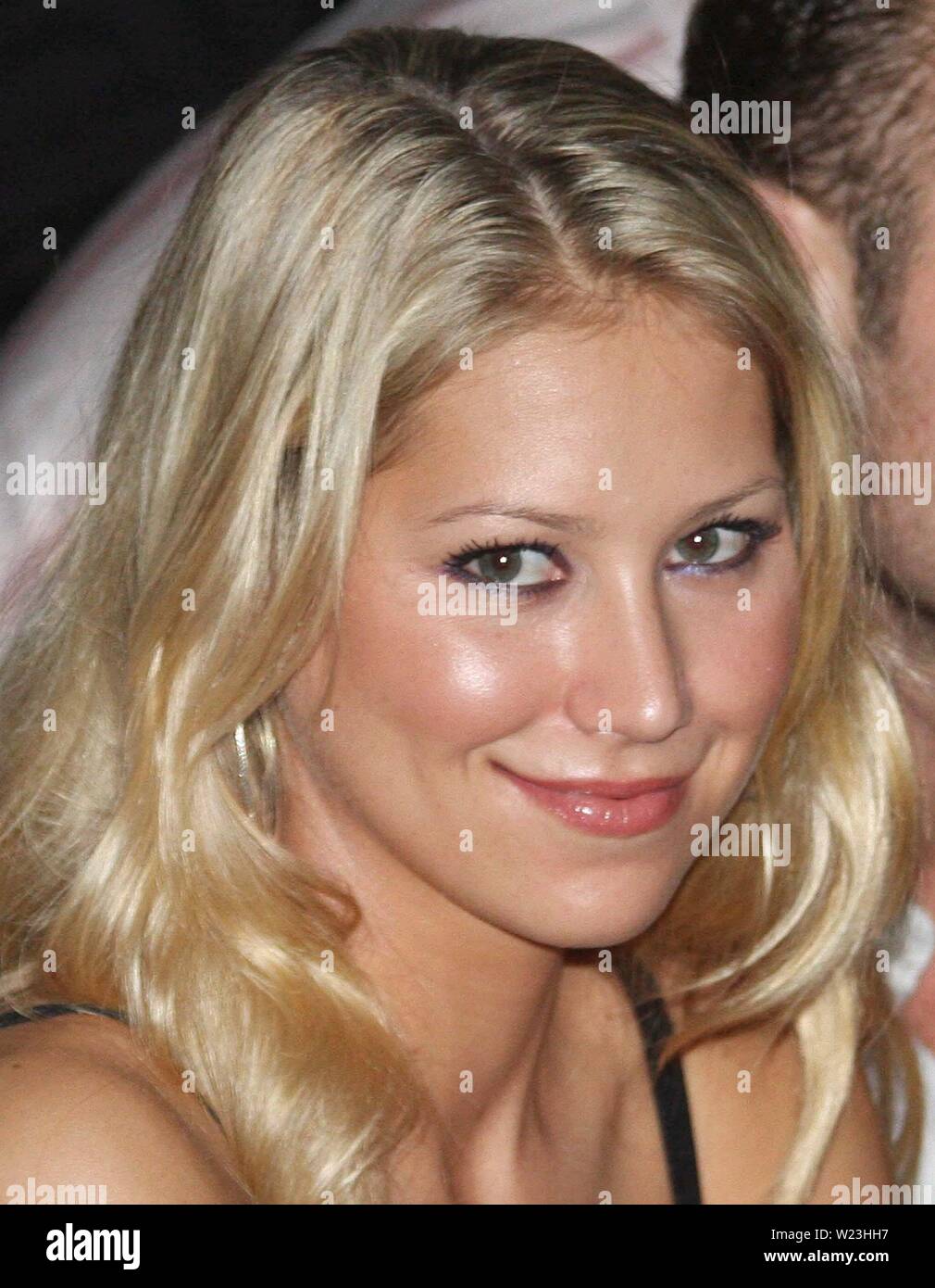 Anna kournikova beach hi-res stock photography and images - Alamy