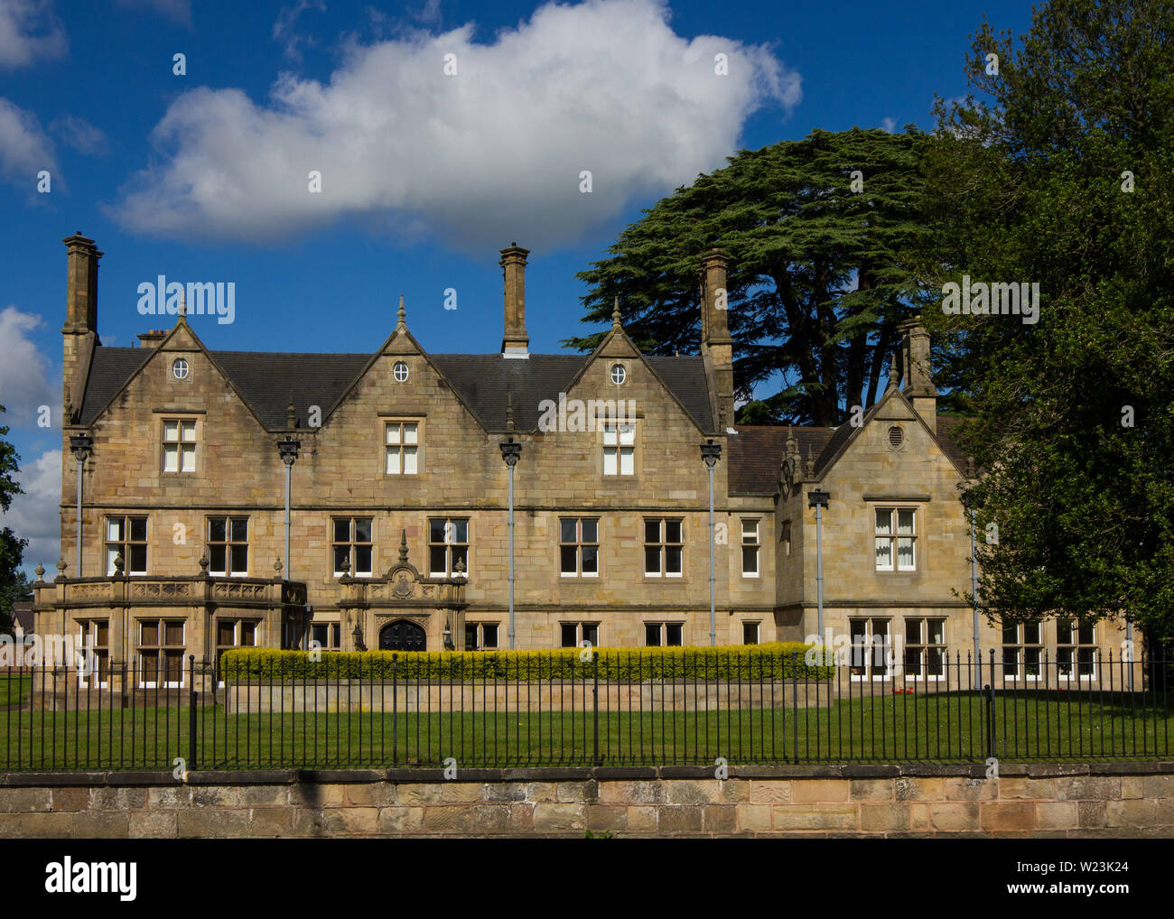 Duffield town hi-res stock photography and images - Alamy