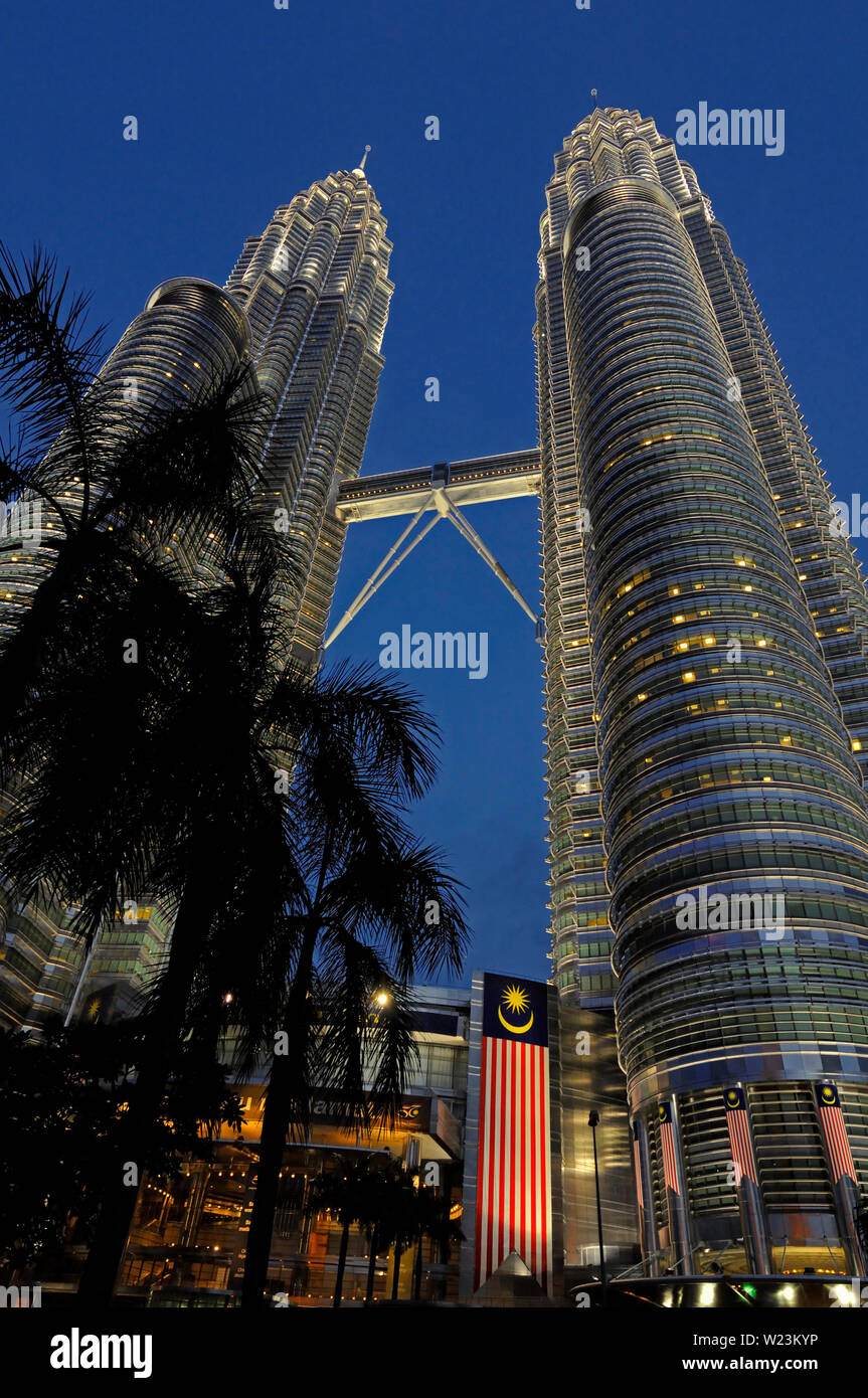Petronas flag hi-res stock photography and images - Alamy