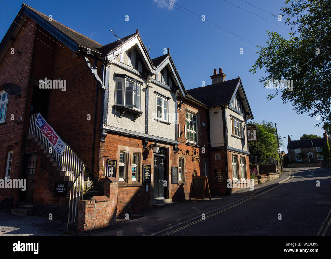 The pattern makers pub in Duffield Derbyshire UK Stock Photo - Alamy