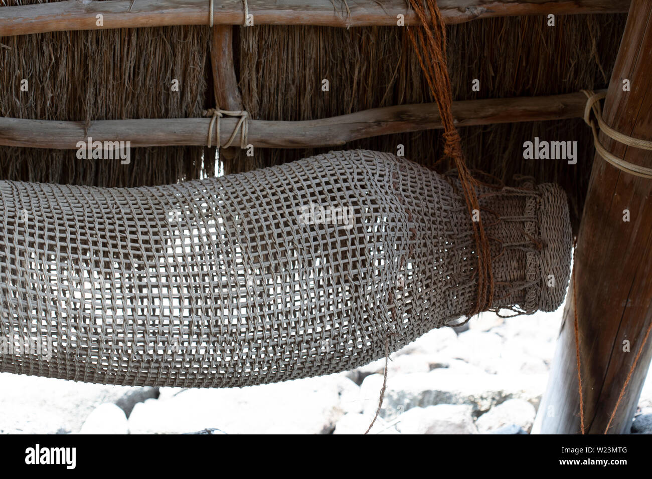 Traditional Hawaiian fish trap Stock Photo - Alamy