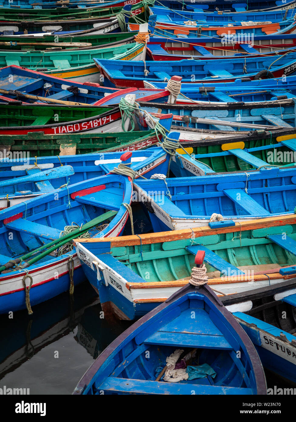 Colorful harbor hi-res stock photography and images - Alamy