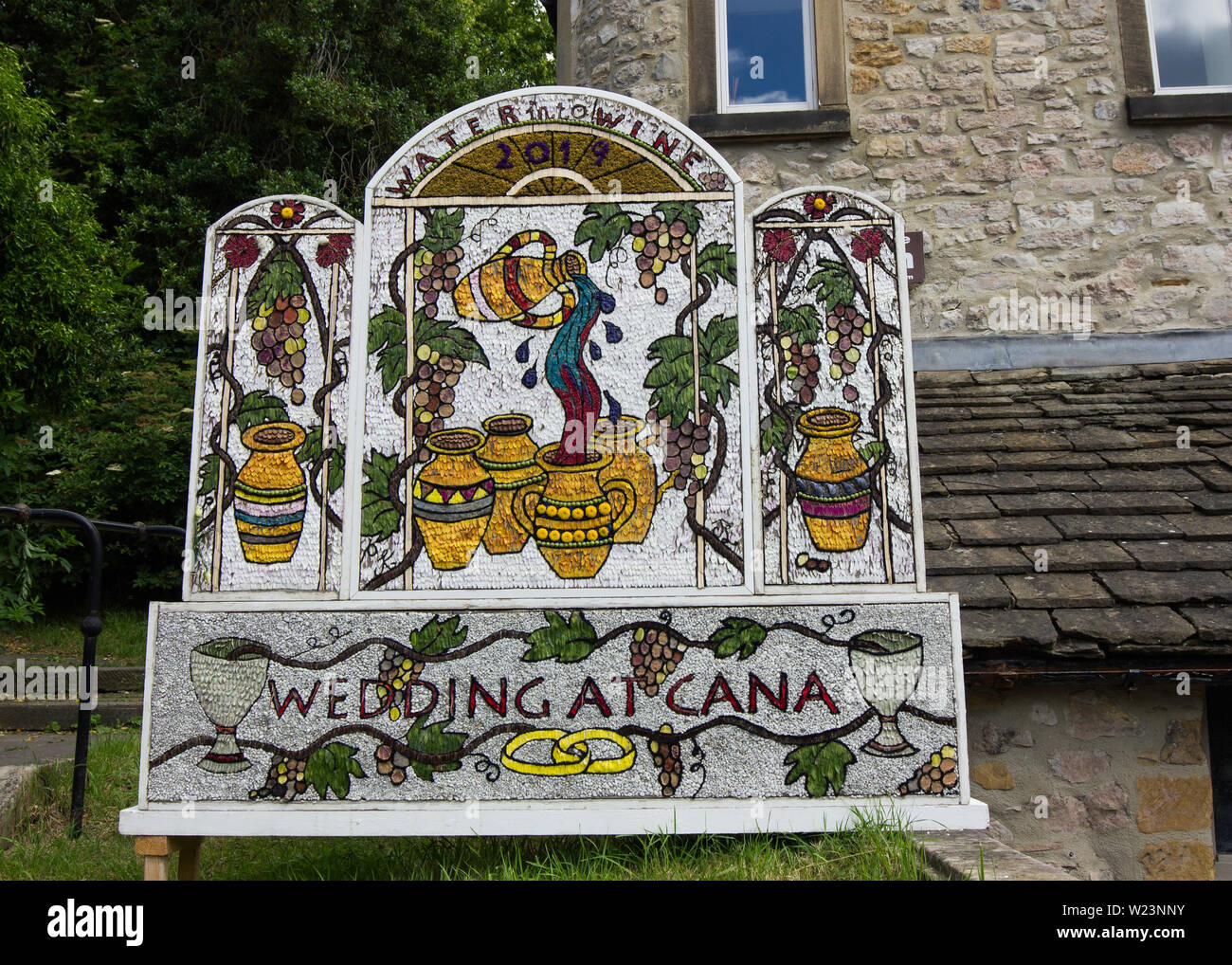 Well dressings peak district hi-res stock photography and images - Alamy