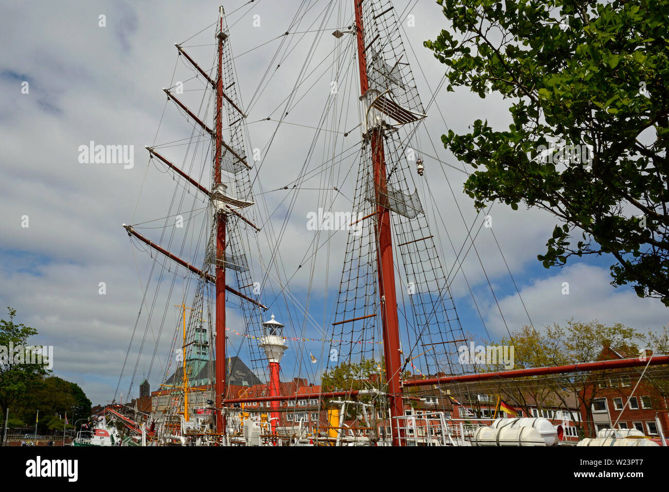 Harbour emden hi-res stock photography and images - Alamy