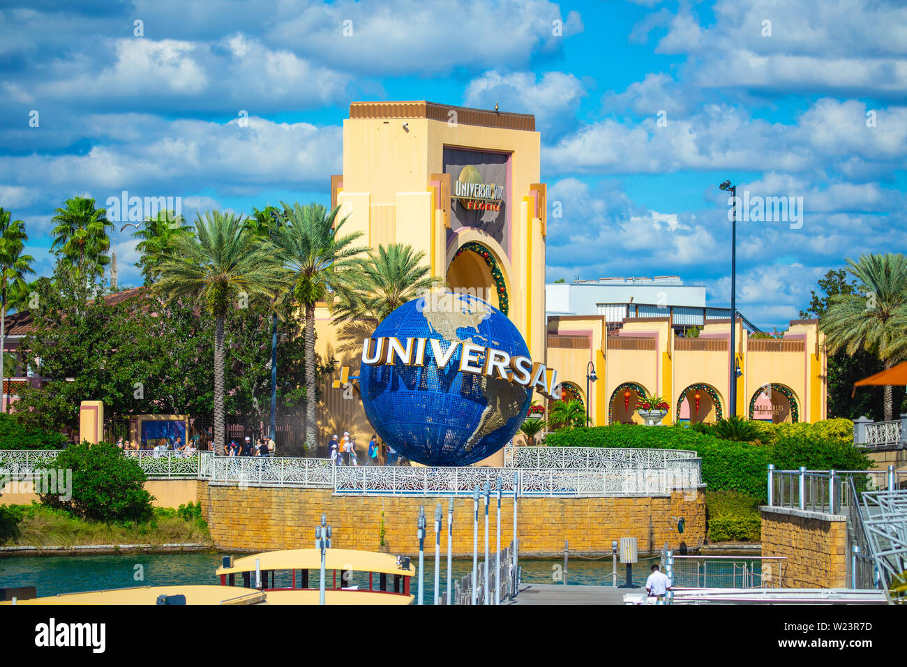 The famous Universal Globe at Universal Studios Florida theme park ...
