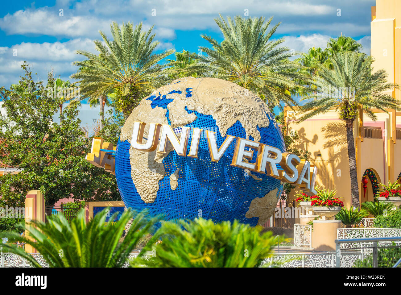The famous Universal Globe at Universal Studios Florida theme park ...