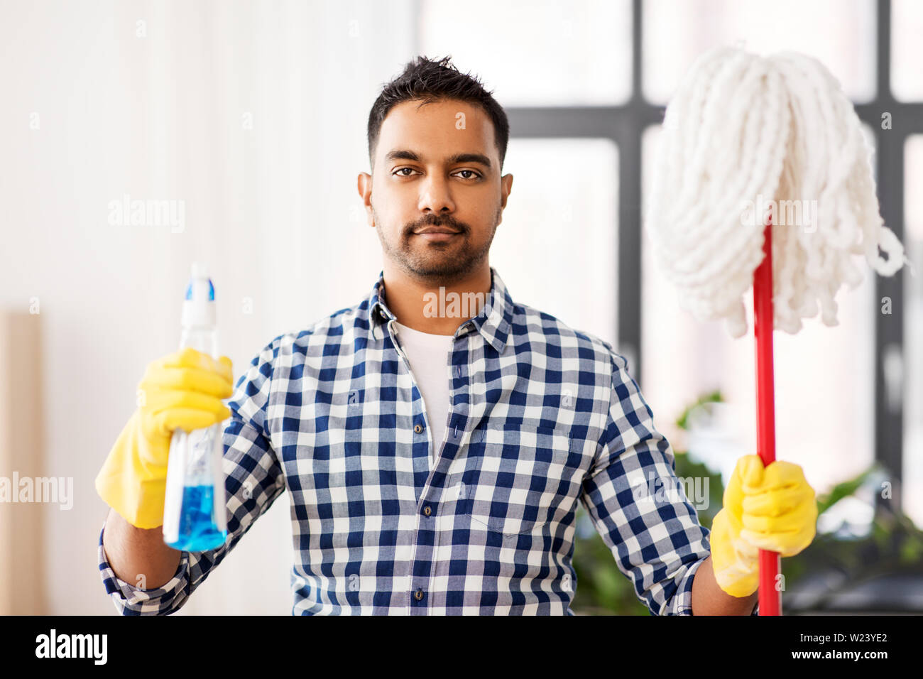 Indian housework cleaning hi-res stock photography and images - Alamy