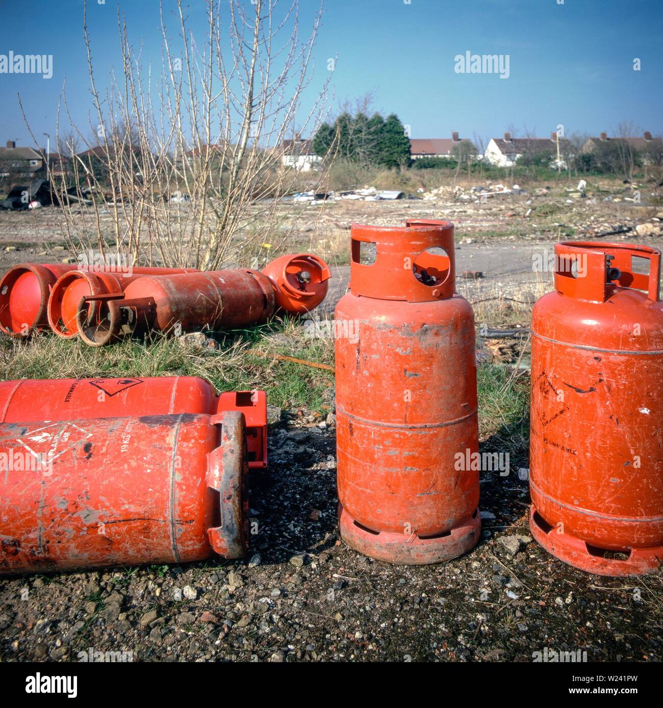 Cylinders hi-res stock photography and images - Alamy