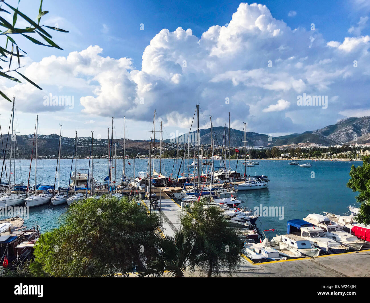 Tmarina bay hi-res stock photography and images - Alamy