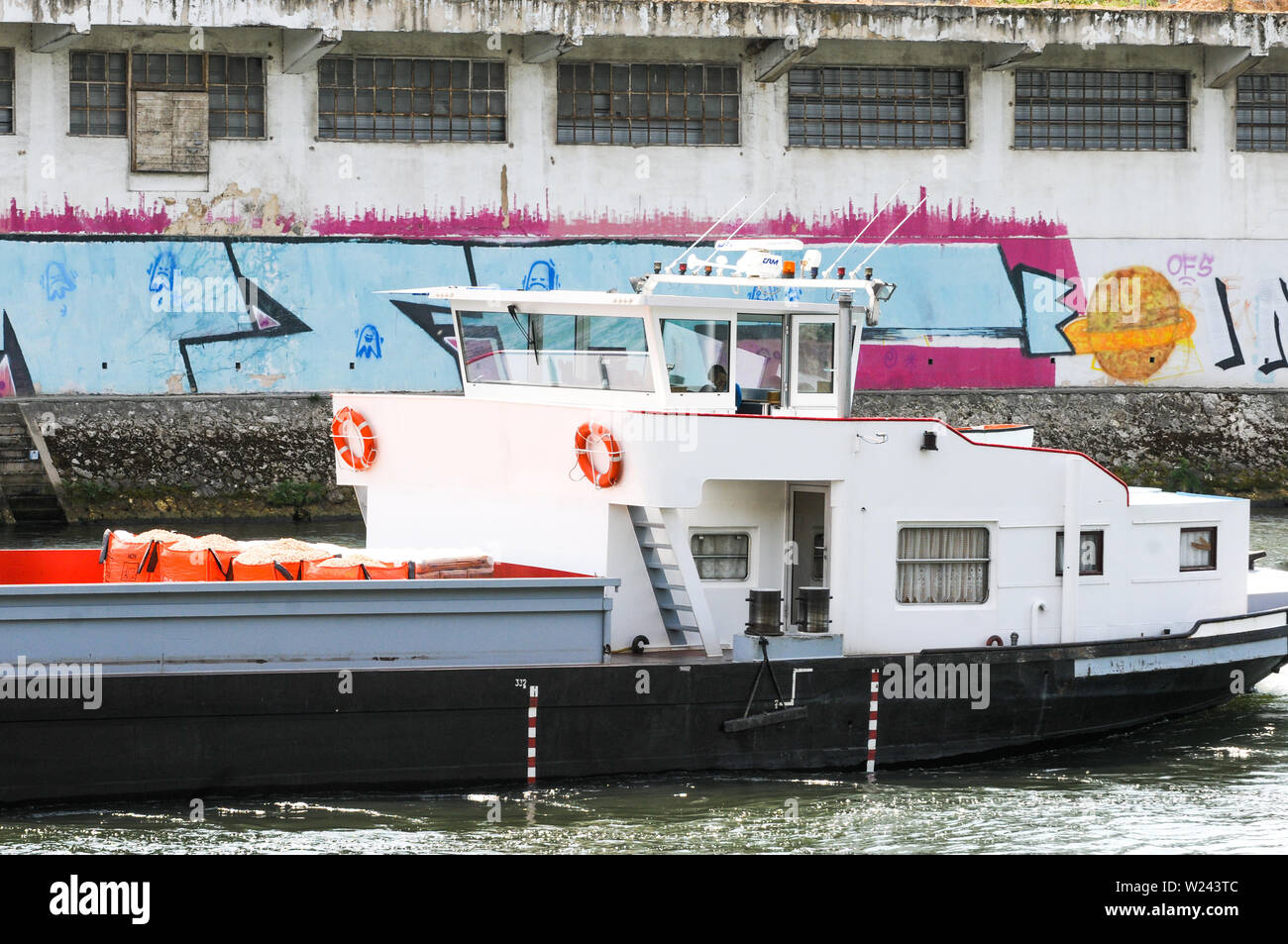 Ile Seguin, Paris, Hauts-de-Seine, Ile de France, France Stock Photo ...