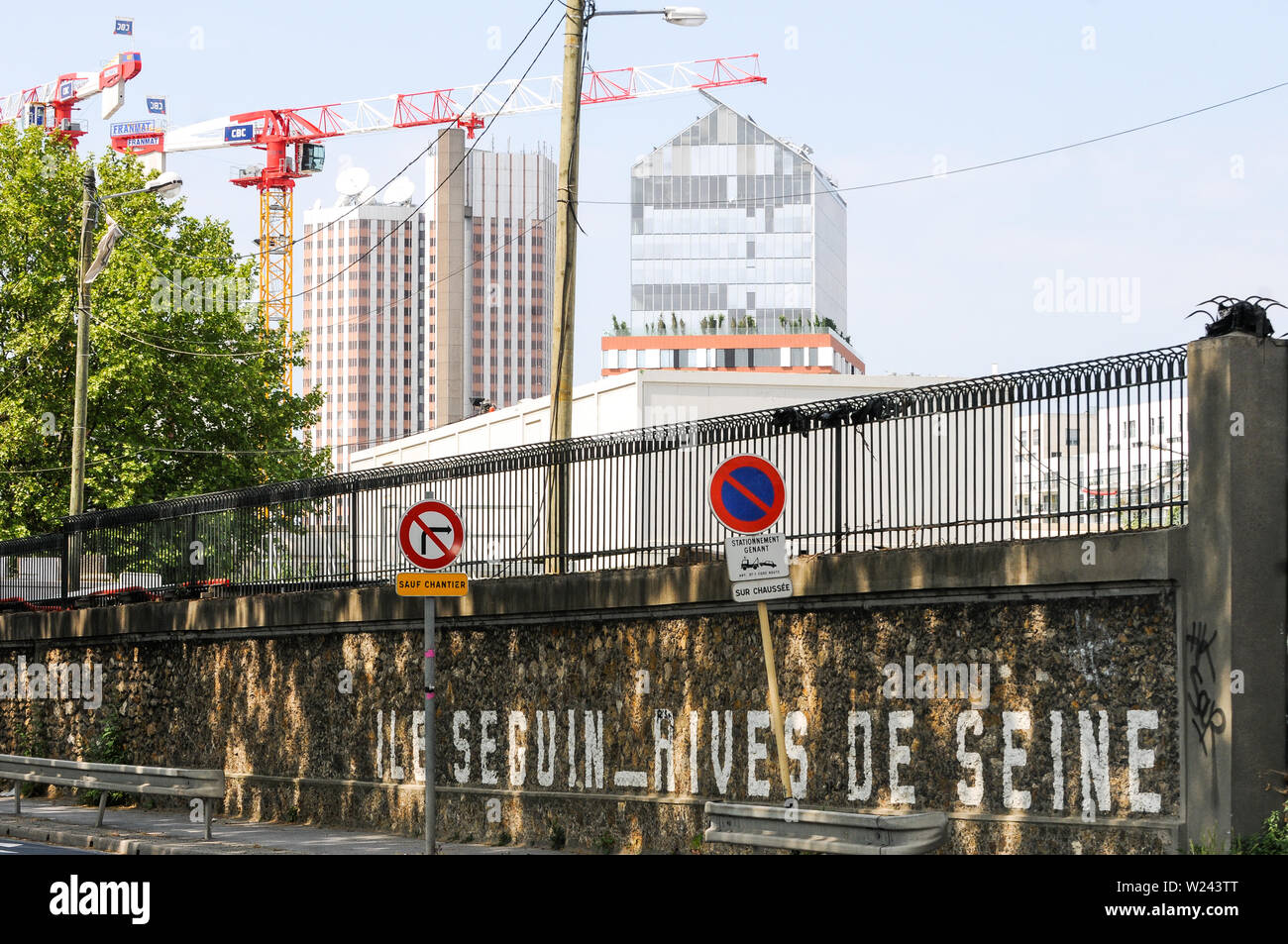 Ile Seguin, Paris, Hauts-de-Seine, Ile de France, France Stock Photo ...