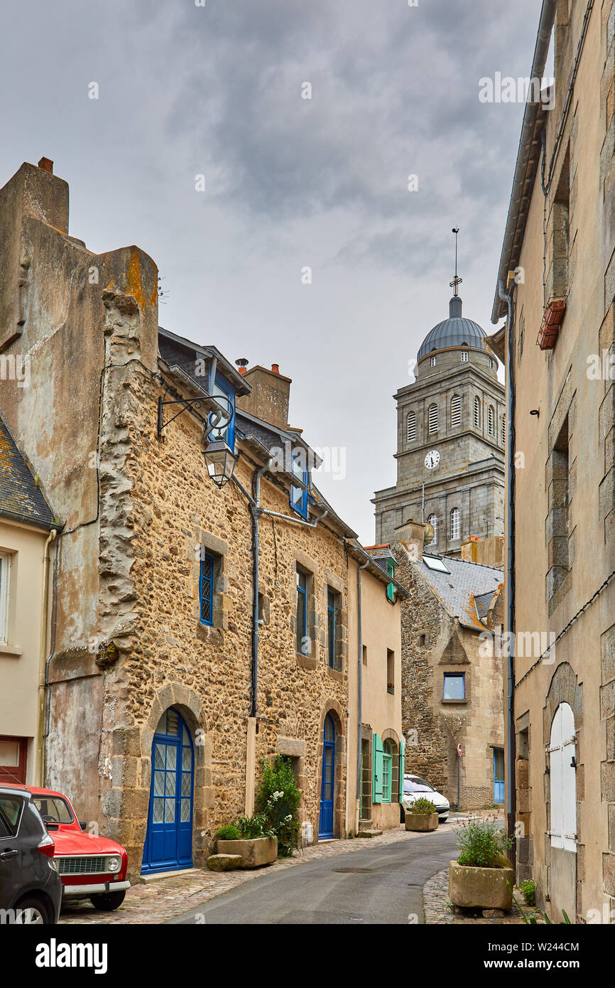 Presbytery holy cross of saint servan hi-res stock photography and ...