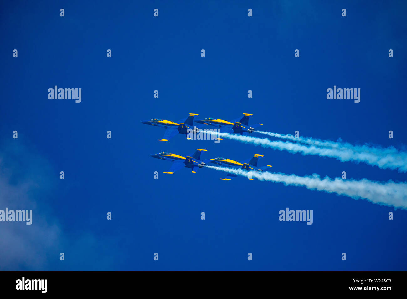 Us navy jet airliner hi-res stock photography and images - Alamy