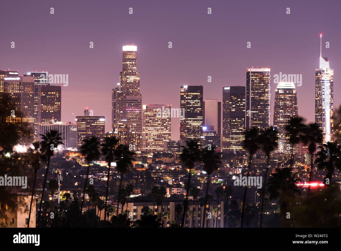 Los angeles skyline night and day hi-res stock photography and images ...