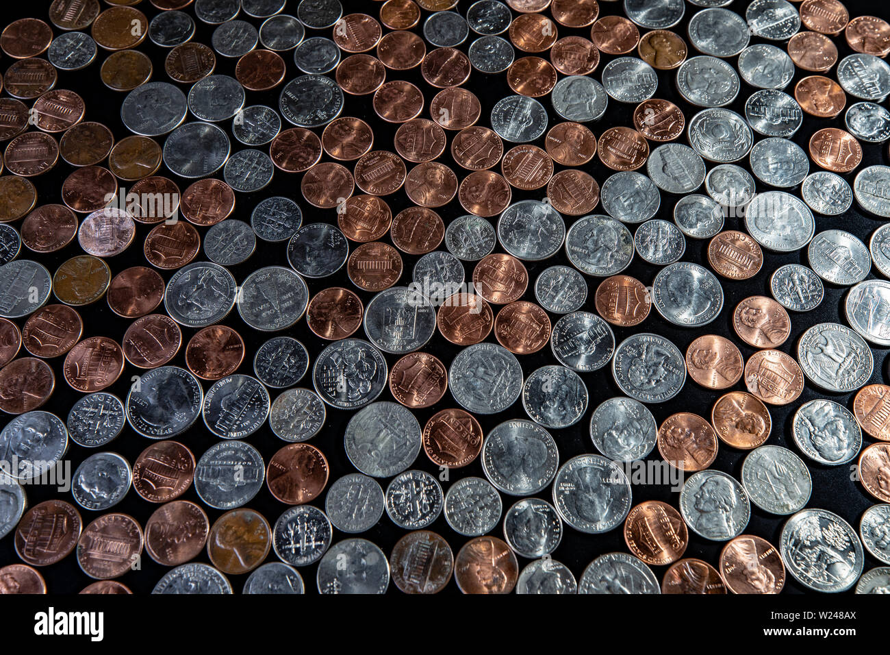 Coin background. Pennies/Quarters/ Cents Stock Photo - Alamy