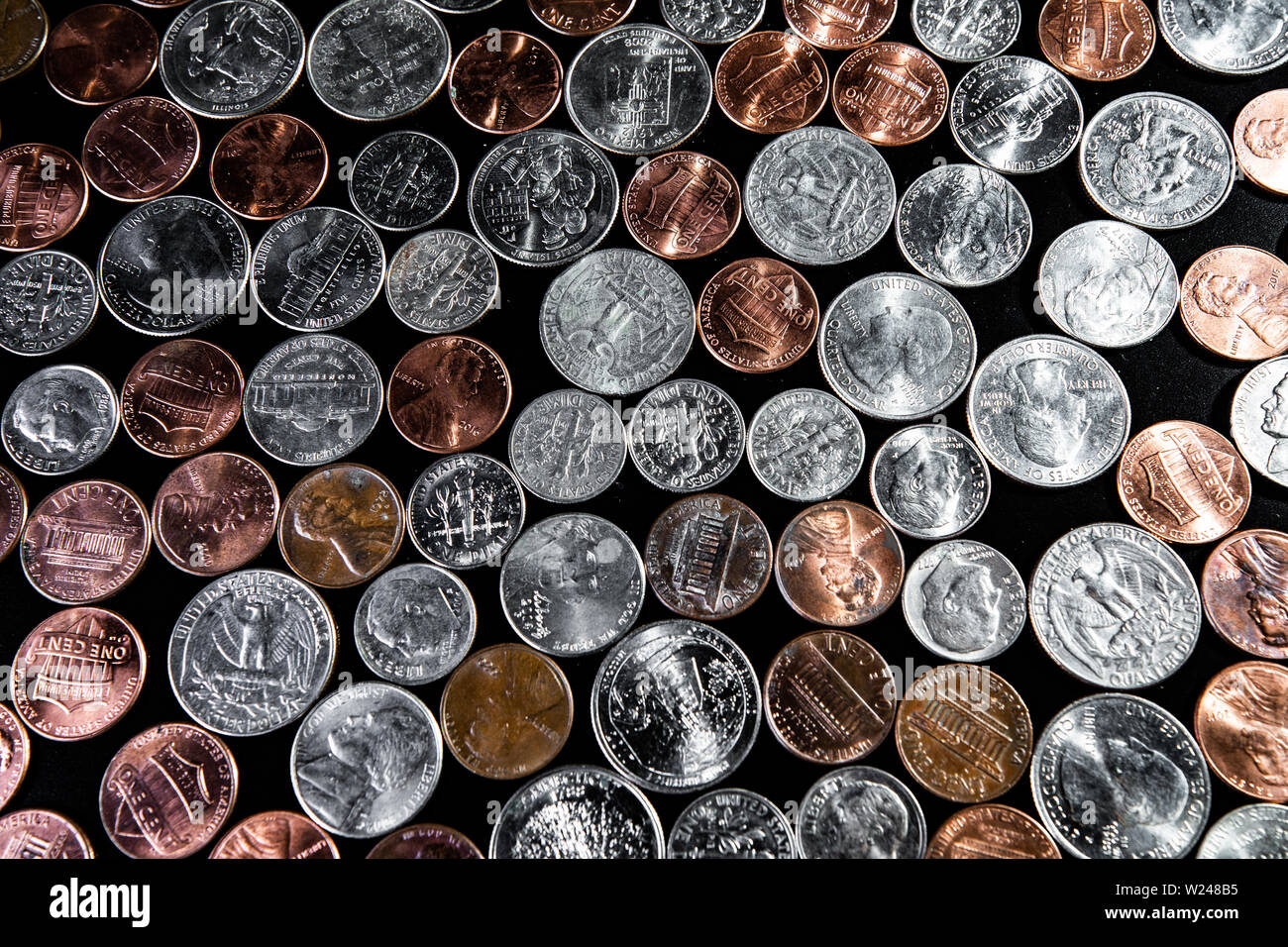Coin background. Pennies/Quarters/ Cents Stock Photo - Alamy