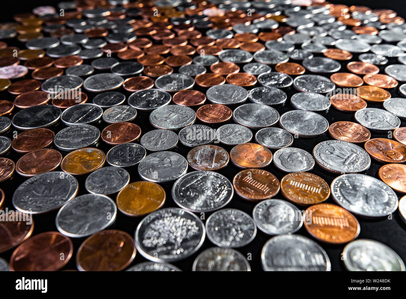 Coin background. Pennies/Quarters/ Cents Stock Photo - Alamy