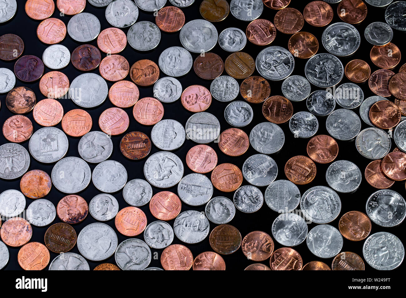 Coin background. Pennies/Quarters/ Cents Stock Photo - Alamy