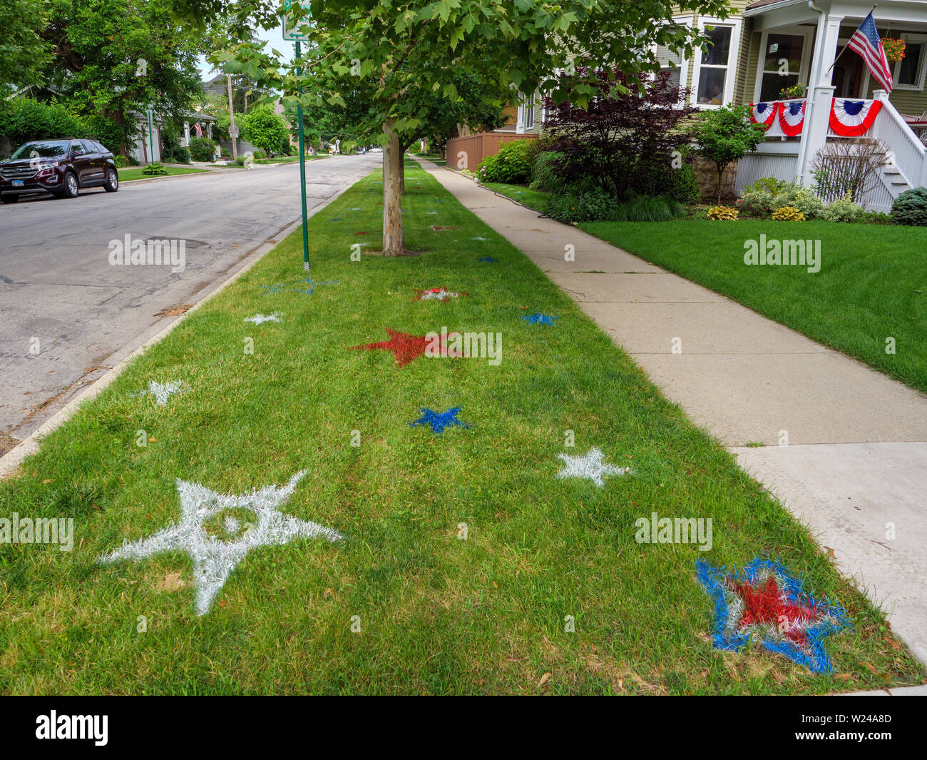 Lawn paint hi-res stock photography and images - Alamy