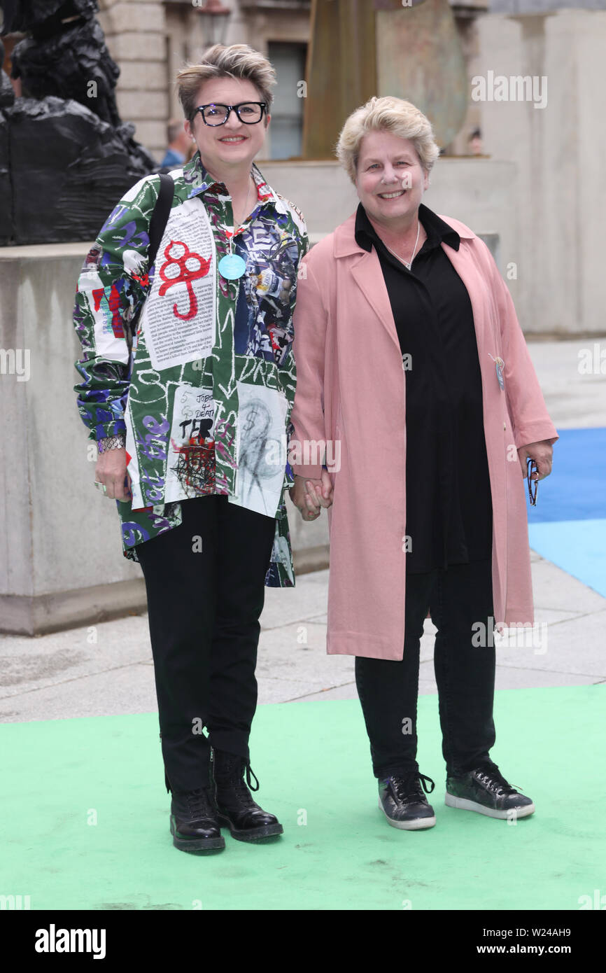 Sandi toksvig debbie hi-res stock photography and images - Alamy