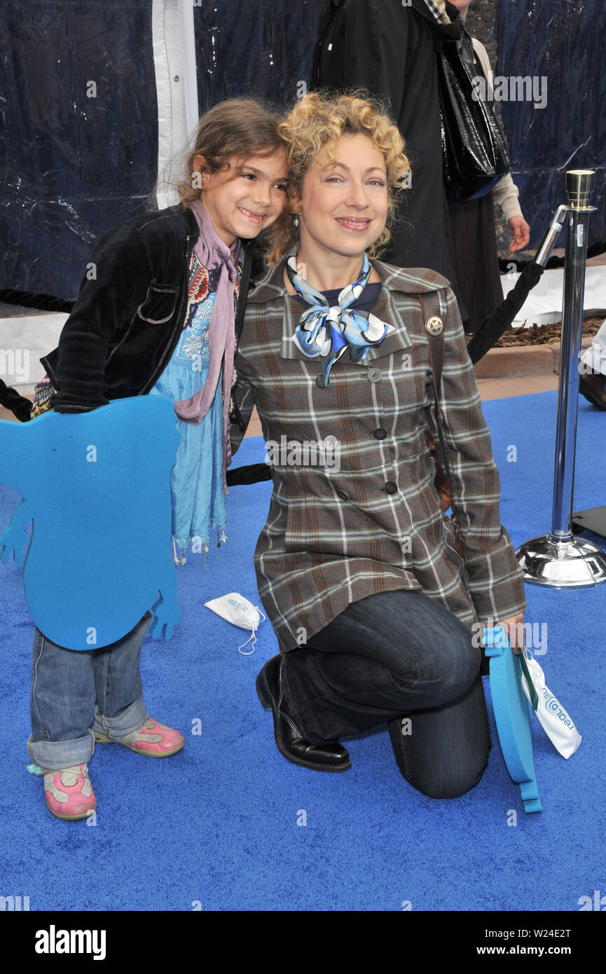 Alex kingston and daughter hi-res stock photography and images - Alamy