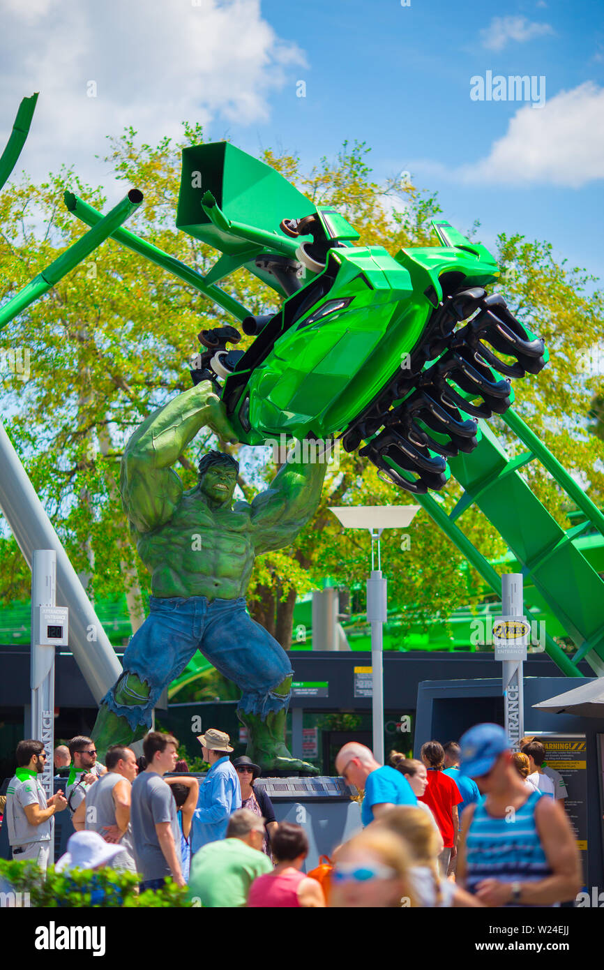 Incredible hulk roller coaster islands hi-res stock photography and ...