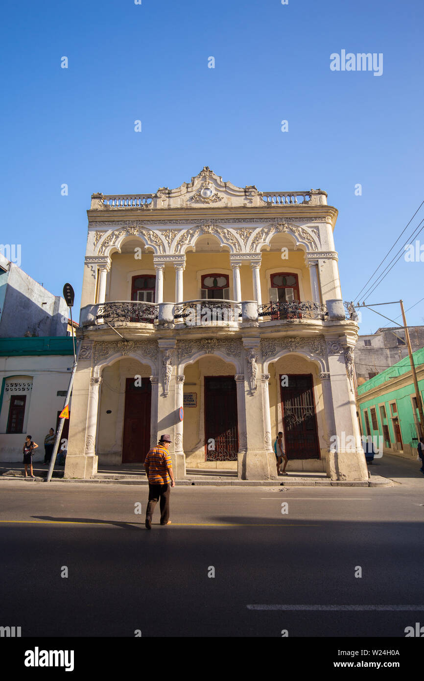 Cuban House Colonial Architecture High Resolution Stock Photography and ...