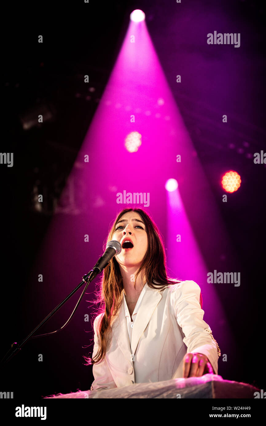 Natalie laura mering hi-res stock photography and images - Alamy