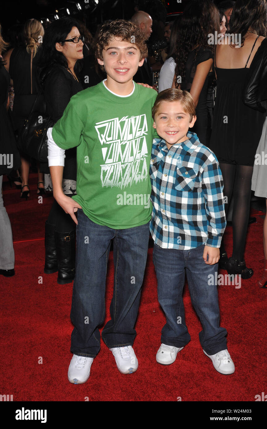 LOS ANGELES, CA. November 09, 2009: Ryan Ochoa & brother Raymond Ochoa ...