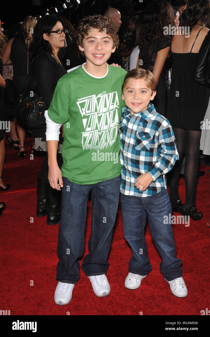 Walt disneys brother hi-res stock photography and images - Alamy